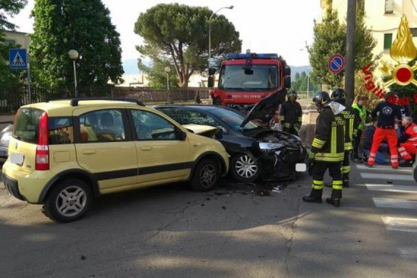 Scontro laterale fra due vetture: in ospedale i conducenti dei mezzi ...
