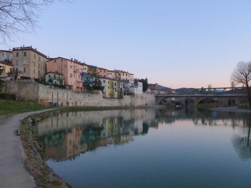 Acque dei fiumi Tevere e Nestore inquinate nella zona di Umbertide ...