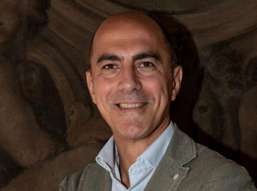 Mondo Politica: intervista a Luca Santinelli consigliere comunale a ...